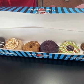 WICKED DONUTS - Updated August 2024 - 1157 Photos & 361 Reviews - 9490 ...
