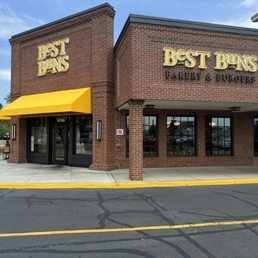 BEST BUNS BAKERY & BURGERS - Updated December 2024 - 176 Photos & 122 ...