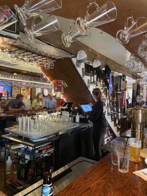 QUIPS PUB - Updated December 2025 - 117 Photos & 186 Reviews - 457 New ...