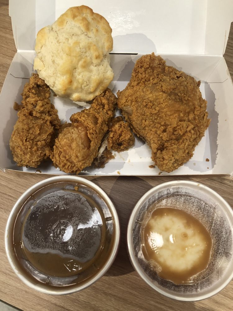 JOLLIBEE - Updated November 2024 - 102 Photos & 36 Reviews - 2670 5th ...
