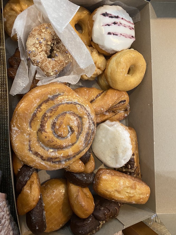 LAMAR’S DONUTS AND COFFEE - Updated October 2024 - 168 Photos & 72 ...