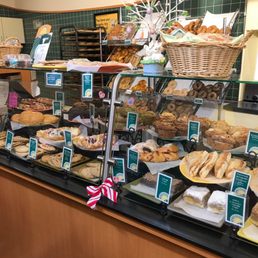 BETWEEN ROUNDS BAGEL DELI & BAKERY - Updated July 2025 - 102 Photos ...