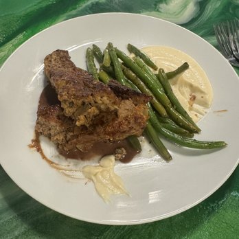 THE EPICUREAN TABLE - Updated December 2025 - 62 Photos & 32 Reviews ...