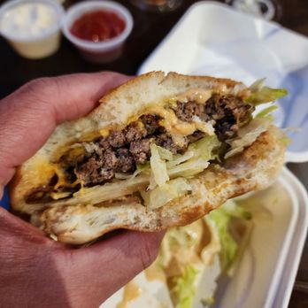 HELLA GOOD BURGER - Updated May 2024 - 185 Photos & 212 Reviews - 87 N ...