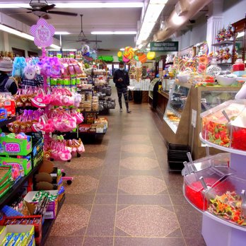 SHRIVER’S SALT WATER TAFFY & FUDGE - Updated July 2024 - 53 Photos & 71 ...