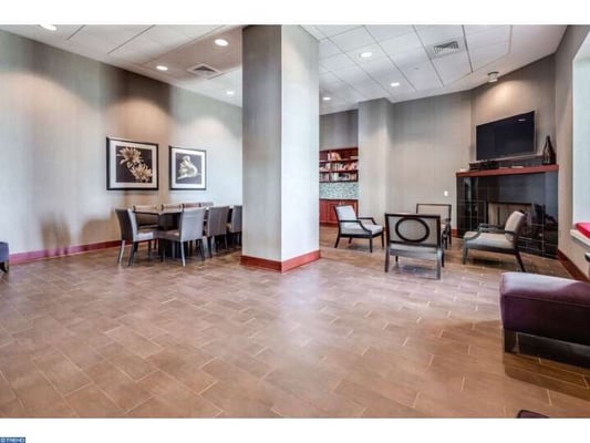 WATERFRONT SQUARE - Updated June 2025 - 10 Photos - 901 N Penn St ...