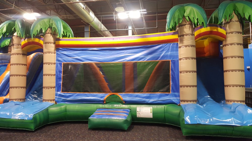 FUNFLATABLES - DYER - 48 Photos & 15 Reviews - 101 Joliet St, Dyer, IN ...