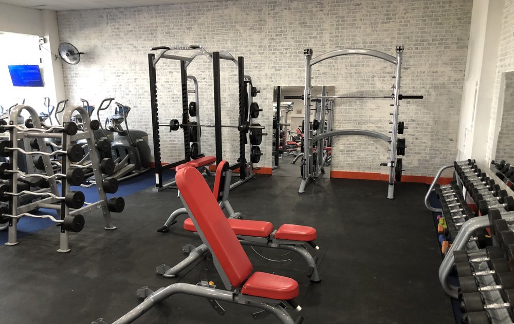 180 FITNESS - Updated December 2024 - 11 Photos - 1749Y Independence St ...