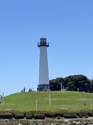THE LIONS LIGHTHOUSE - Updated July 2024 - 32 Photos - 200 Aquarium Way ...