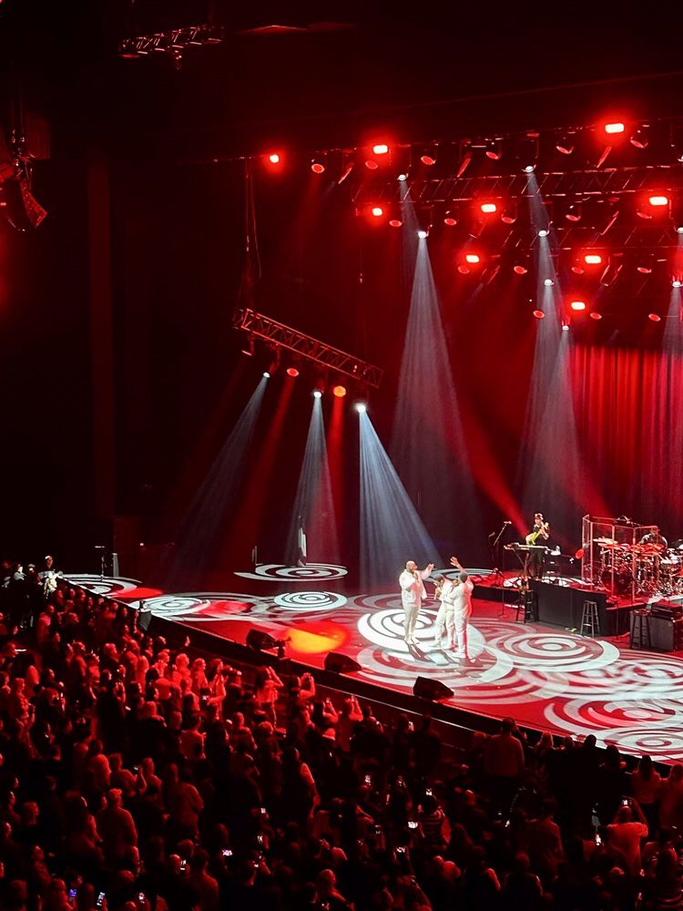 OLG STAGE AT FALLSVIEW CASINO - Updated October 2025 - 20 Photos & 10 ...