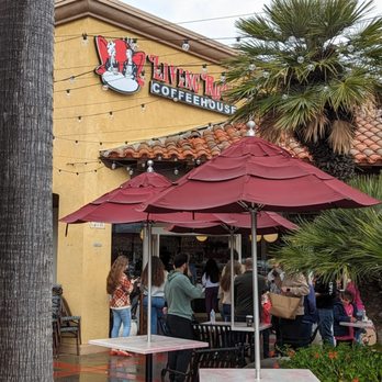 LIVING ROOM COFFEE HOUSE RSD - Updated September 2024 - 166 Photos ...