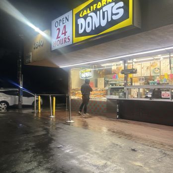 CALIFORNIA DONUTS - Updated June 2024 - 6264 Photos & 3083 Reviews ...