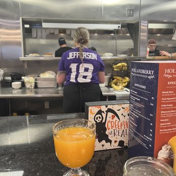 HOLLANDBERRY PANNEKOEKEN - 338 Photos & 164 Reviews - 214 N Broadway ...