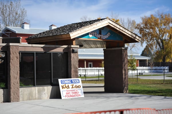 BRAMBLE PARK ZOO - Updated June 2026 - 90 Photos & 12 Reviews - 800 ...