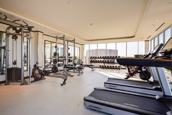 THE WRAY - Updated July 2025 - 67 Photos - 515 22nd St NW, Washington ...