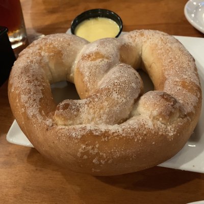 FARDOWNERS RESTAURANT - 92 Photos & 192 Reviews - 5773 The Square ...