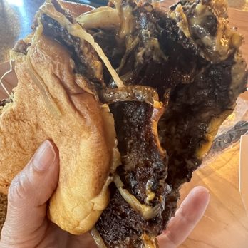 ALI’S HOT CHICKEN & SMASH BURGER - Updated January 2025 - 30 Photos ...