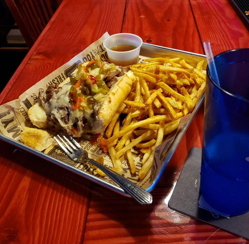 GATOR’Z PUB & GRILL - Updated September 2025 - 27 Photos - 101 S Main ...