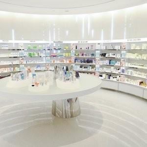 LISA’S COSMETICS - TEMP. CLOSED - Updated December 2025 - 37 Photos ...