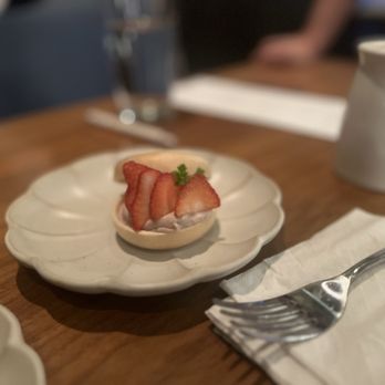 PERRY’S RESTAURANT - Updated August 2024 - 769 Photos & 866 Reviews ...