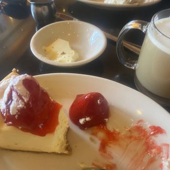 THE CHEESECAKE FACTORY - Updated November 2024 - 783 Photos & 656 ...