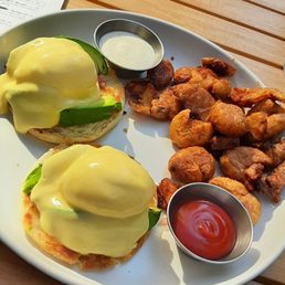 LOCAL PUBLIC EATERY 8TH AVENUE - Updated December 2025 - 139 Photos ...