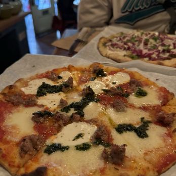 PIZZETTA 211 - Updated December 2025 - 1259 Photos & 1574 Reviews - 211 ...