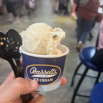 BASSETTS ICE CREAM - Updated September 2025 - 600 Photos & 532 Reviews ...