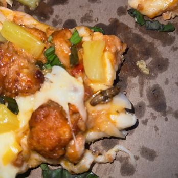 BUGSY’S PIZZA RESTAURANT & SPORTS BAR - Updated September 2024 - 210 ...