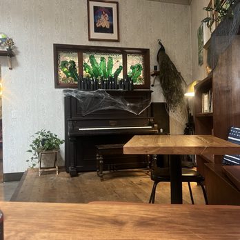 FERN BAR - Updated May 2025 - 779 Photos & 418 Reviews - 6780 Depot St ...