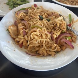 THAI FOON - Updated October 2025 - 204 Photos & 312 Reviews - 1950 ...