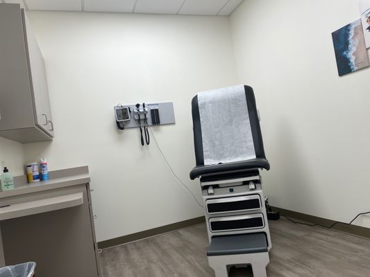 WALK-IN CLINC URGENT CARE & WEIGHT LOSS CENTER - Updated October 2025 ...