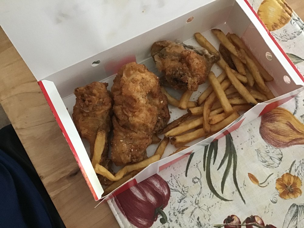 KFC - Updated April 2025 - 295 Fourth Avenue S, St. Catharines, Ontario ...