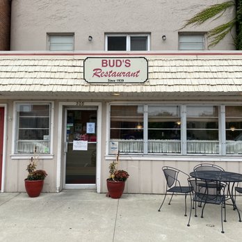 BUD’S RESTAURANT - 32 Photos & 28 Reviews - 505 W 2nd St, Defiance ...