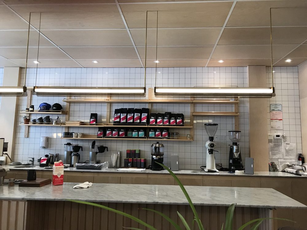 CAFÉ LARUE & FILS - Updated December 2024 - 919 Rue Saint-Zotique E ...