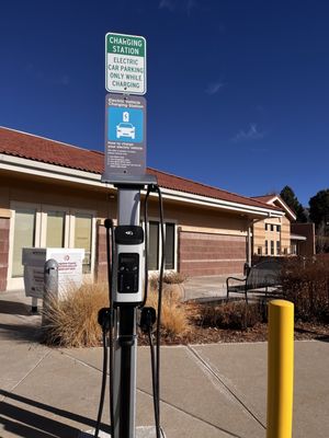 SMOKY HILL LIBRARY - Updated October 2025 - 61 Photos & 48 Reviews ...