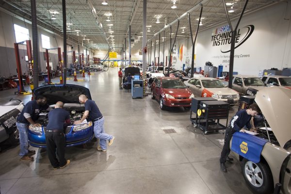 UNIVERSAL TECHNICAL INSTITUTE - Updated December 2025 - 10 Photos & 12 ...