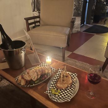 MAGIE - Updated April 2025 - 91 Photos & 40 Reviews - 8281 NE 2nd Ave ...