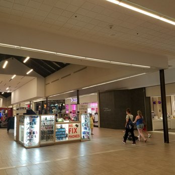 BROADWAY COMMONS - Updated December 2024 - 124 Photos & 157 Reviews ...