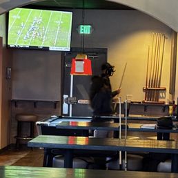 FLOWING TIDE PUB 10 - Updated July 2025 - 93 Photos & 62 Reviews - 9716 ...