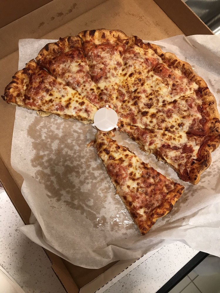 RASCAL HOUSE PIZZA - 37 Photos & 26 Reviews - 5220 Northfield Rd, Maple ...