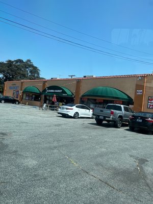 ALHAMBRA MARKET - Updated December 2024 - 76 Photos & 55 Reviews - 2289 ...