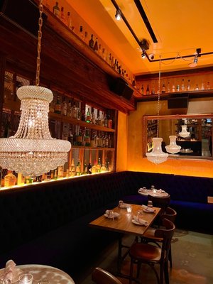 AINSLIE BOWERY - Updated May 2025 - 207 Photos & 102 Reviews - 199 ...