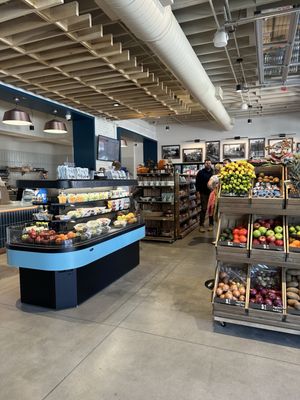 SPINX MARKET & EATERY - Updated December 2025 - 18 Photos & 11 Reviews ...