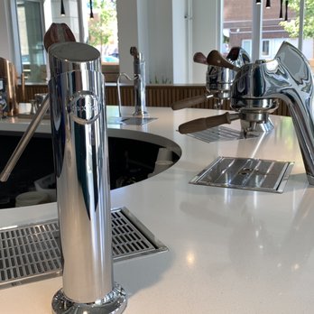 DRIP HOUSE - Updated December 2025 - 36 Photos - 121 Parkdale Avenue ...