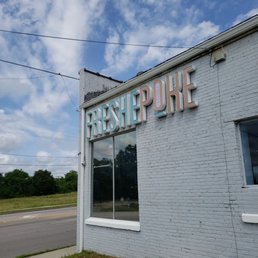 FRESHE POKE - Updated January 2026 - 205 Photos & 208 Reviews - 1102 ...