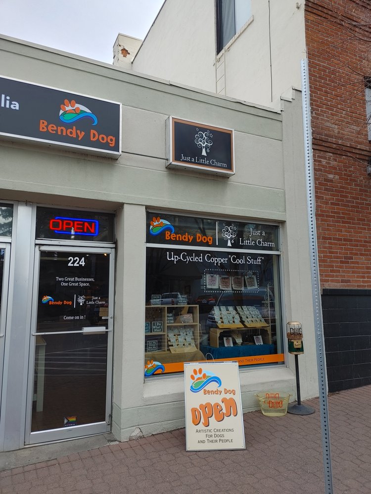 BENDY DOG - Updated September 2025 - 15 Reviews - 224 NW Oregon Ave ...