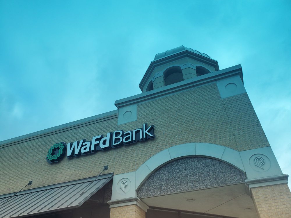 WASHINGTON FEDERAL SAVINGS - Updated August 2024 - 1920 N Coit Rd ...