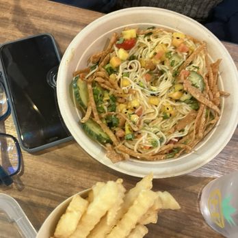 HELLO HILO - Updated August 2024 - 300 Photos & 172 Reviews - 1881 ...