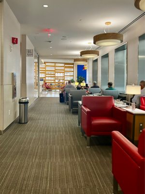 AMERICAN AIRLINES ADMIRALS CLUB DFW-A - Updated March 2026 - 437 Photos ...